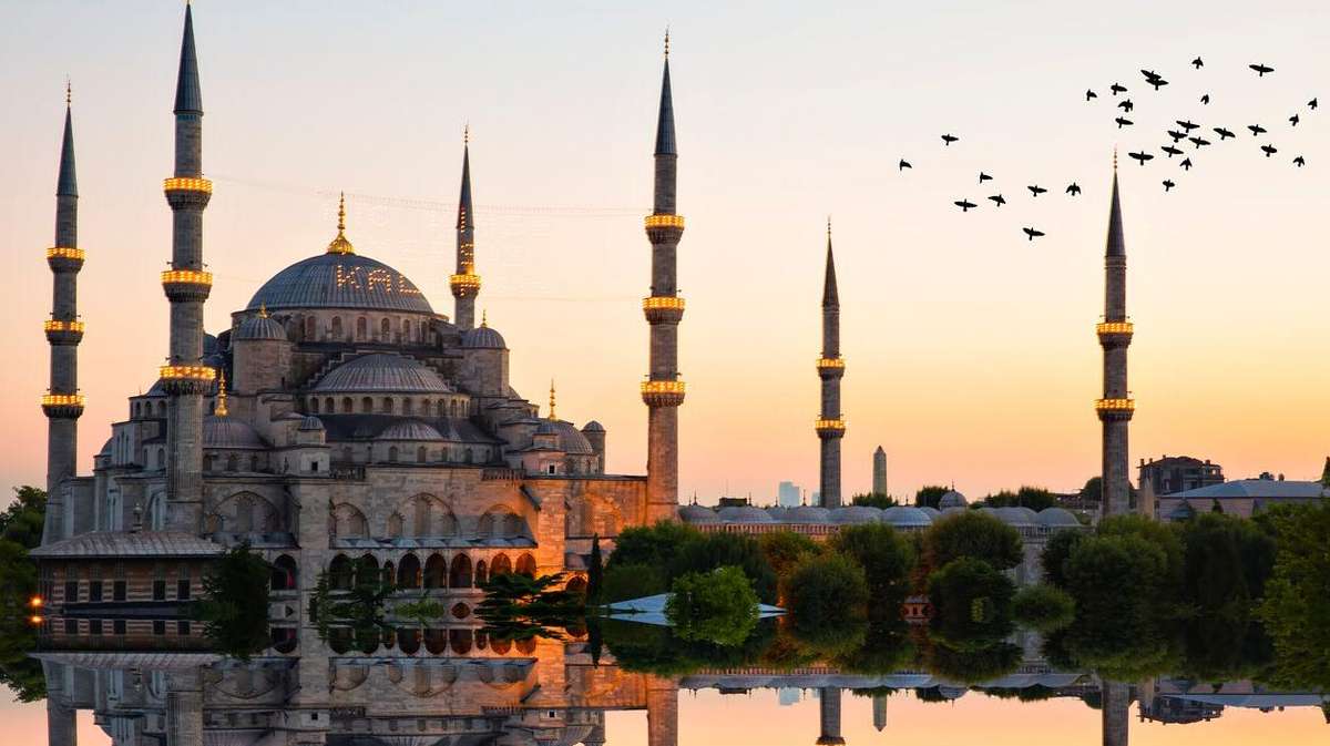 Turkish Delight Tour with 3 Reviews by Contiki | Bookmundi