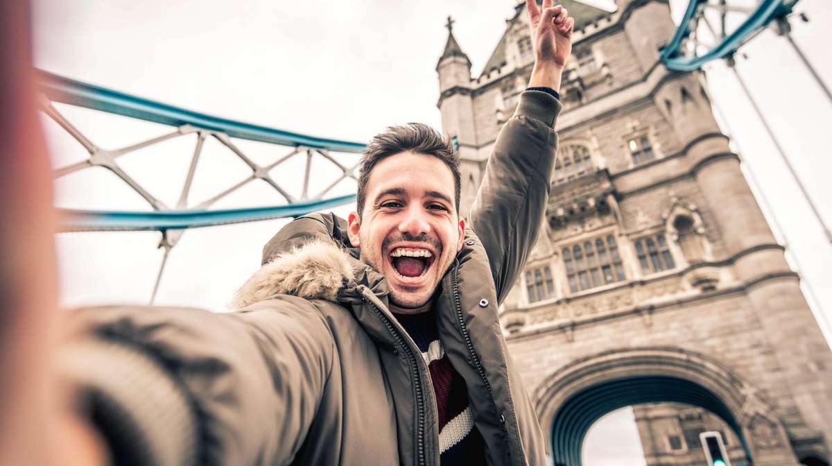 London Explorer Tour with 2 Reviews by Contiki | Bookmundi