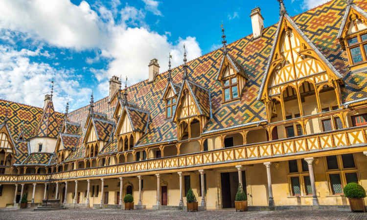 Europe Escape Tour with 157 Reviews by Expat Explore | Bookmundi