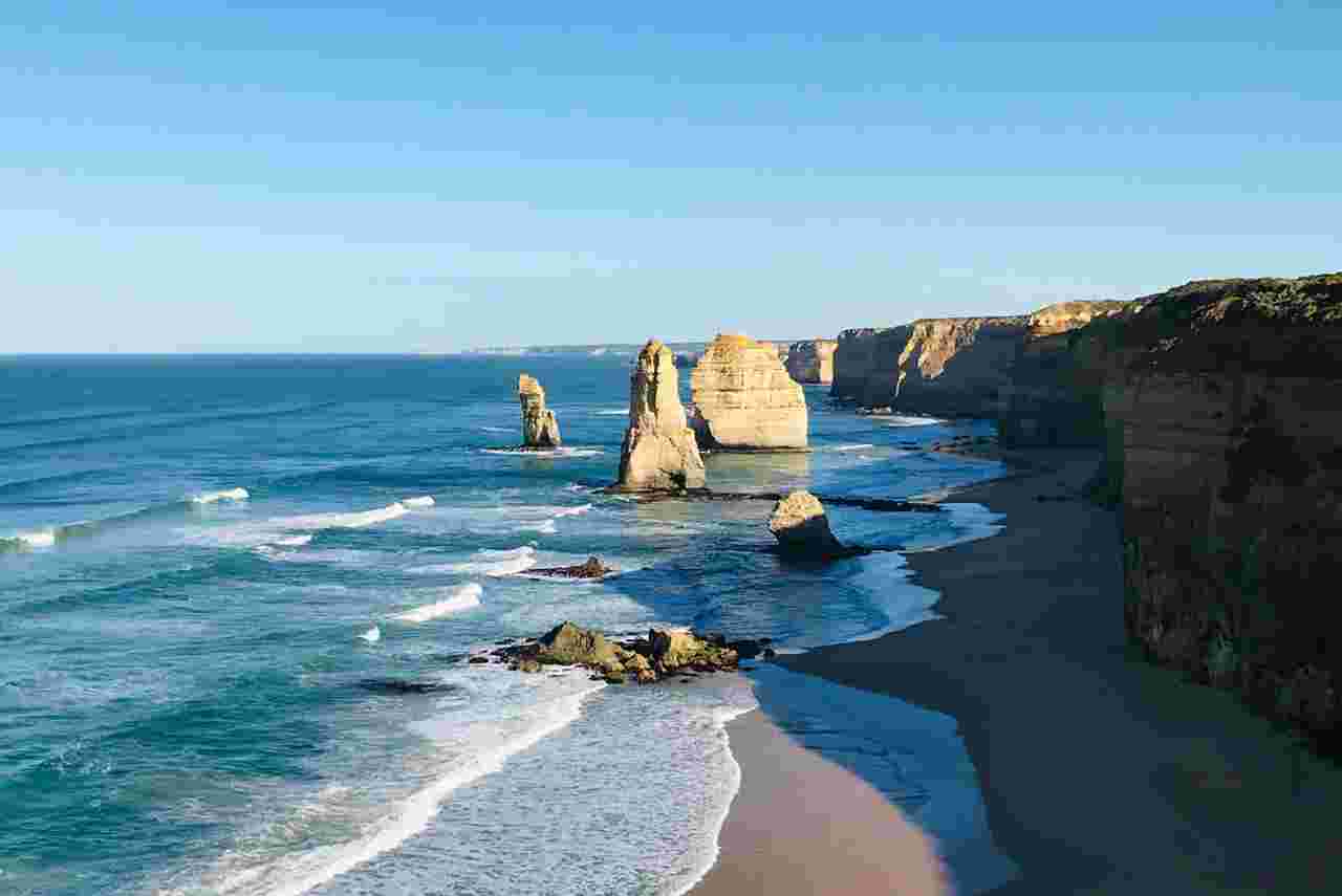 Hike the Great Ocean Walk Tour by Intrepid Travel | Bookmundi