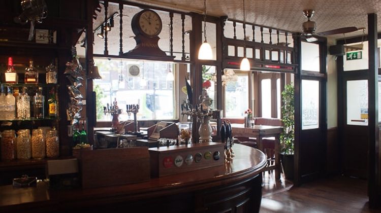 London Historic Pub Tour by Ye Olde England Tours | Bookmundi